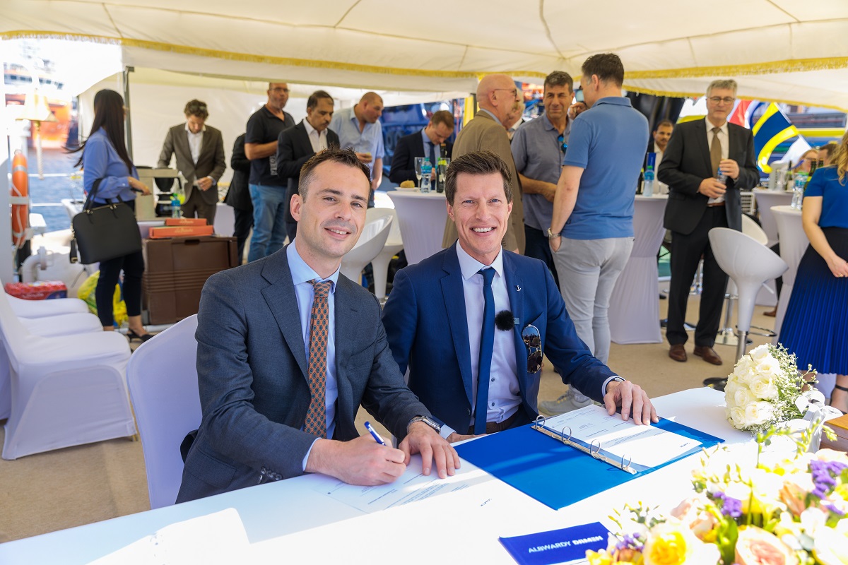 Damen Marine Services takes delivery of first extra-shallow draught ...